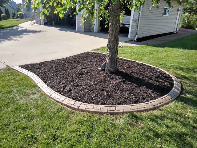 Concrete Landscape Curbing | Appleton, WI | Artistic V Curb